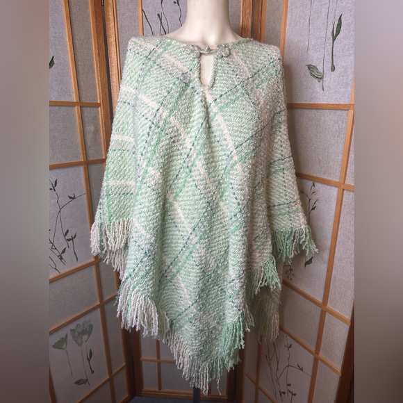 Boyne Valley Weavers | Jackets & Coats | Vintage Boyne Valley Weavers Shaw Sweater Greenwhite ...